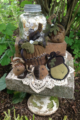 Wooly Acorns – Wooden Spool Designs